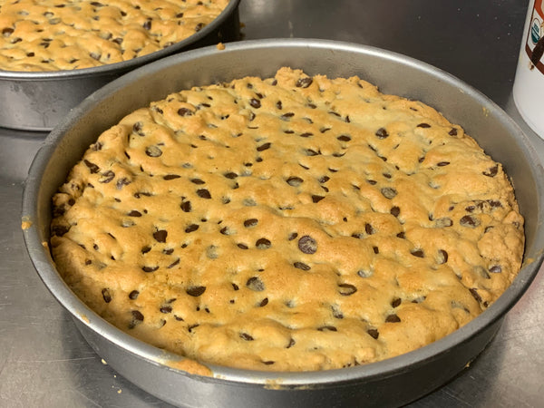 GIANT Chocolate Chip Cookie (9” or SHEET) – Cardoso Cookies